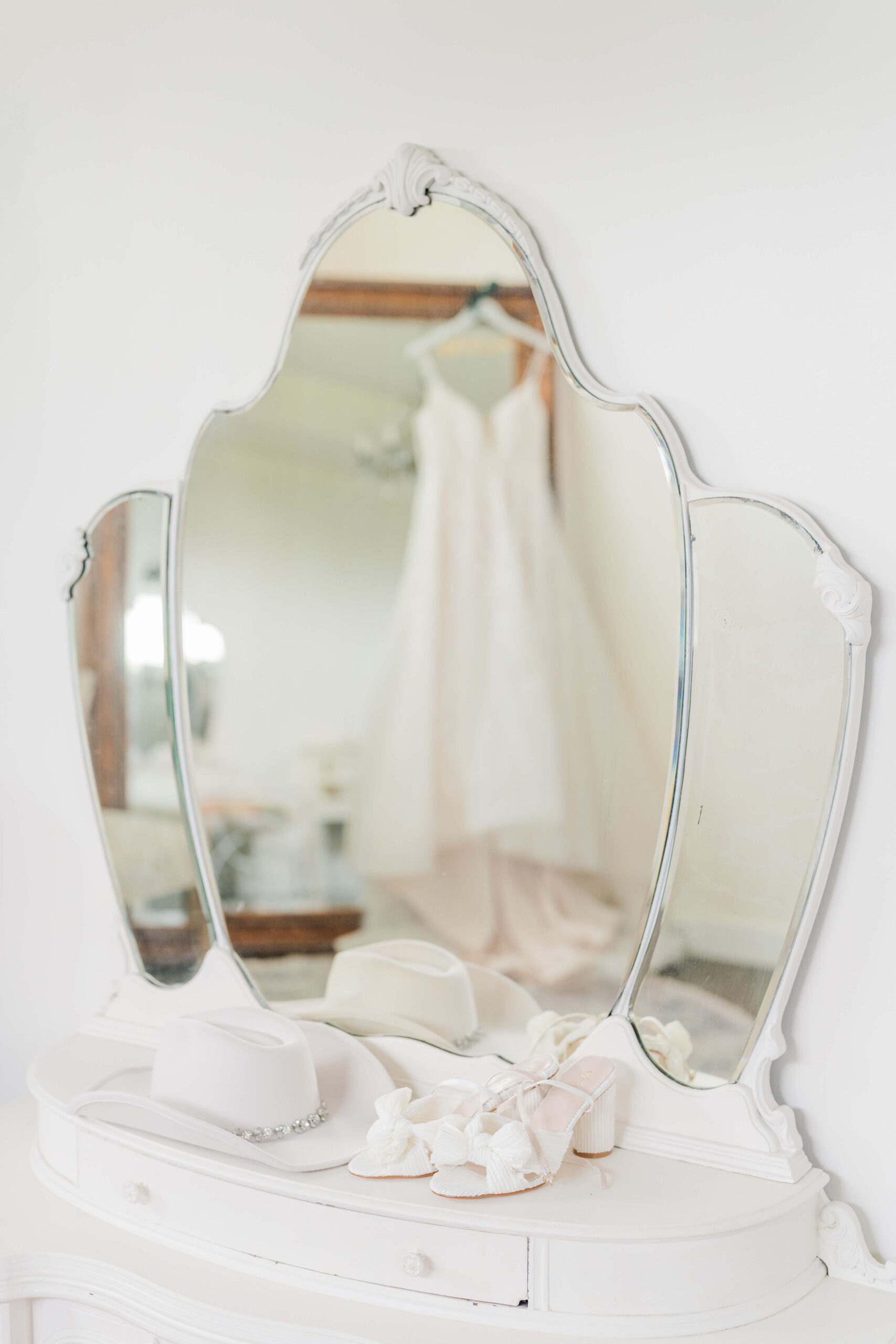 Vibrant Wedding at Bryton Barn Venue